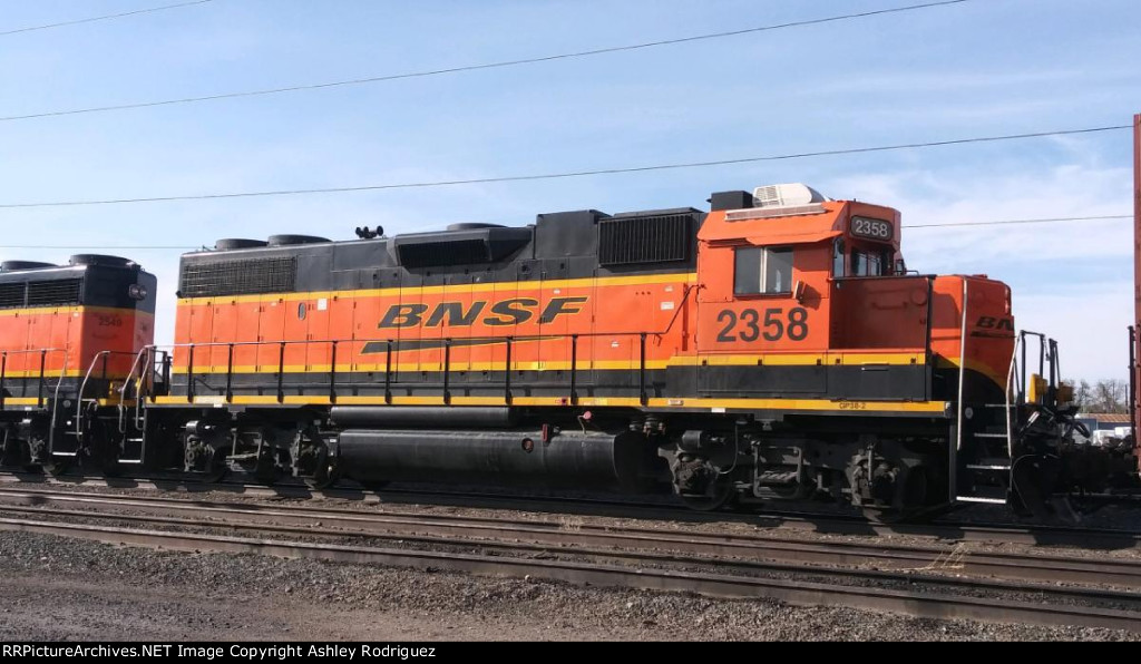 BNSF 2358